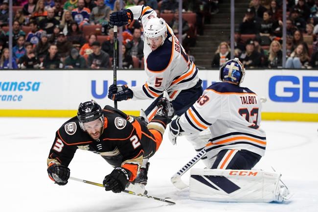 Hockey News - Oilers bounce back with 4-0 victory over Ducks