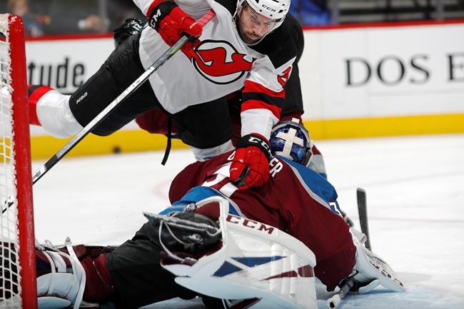 Hockey News - Grubauer helps Avalanche beat Devils 3-0
